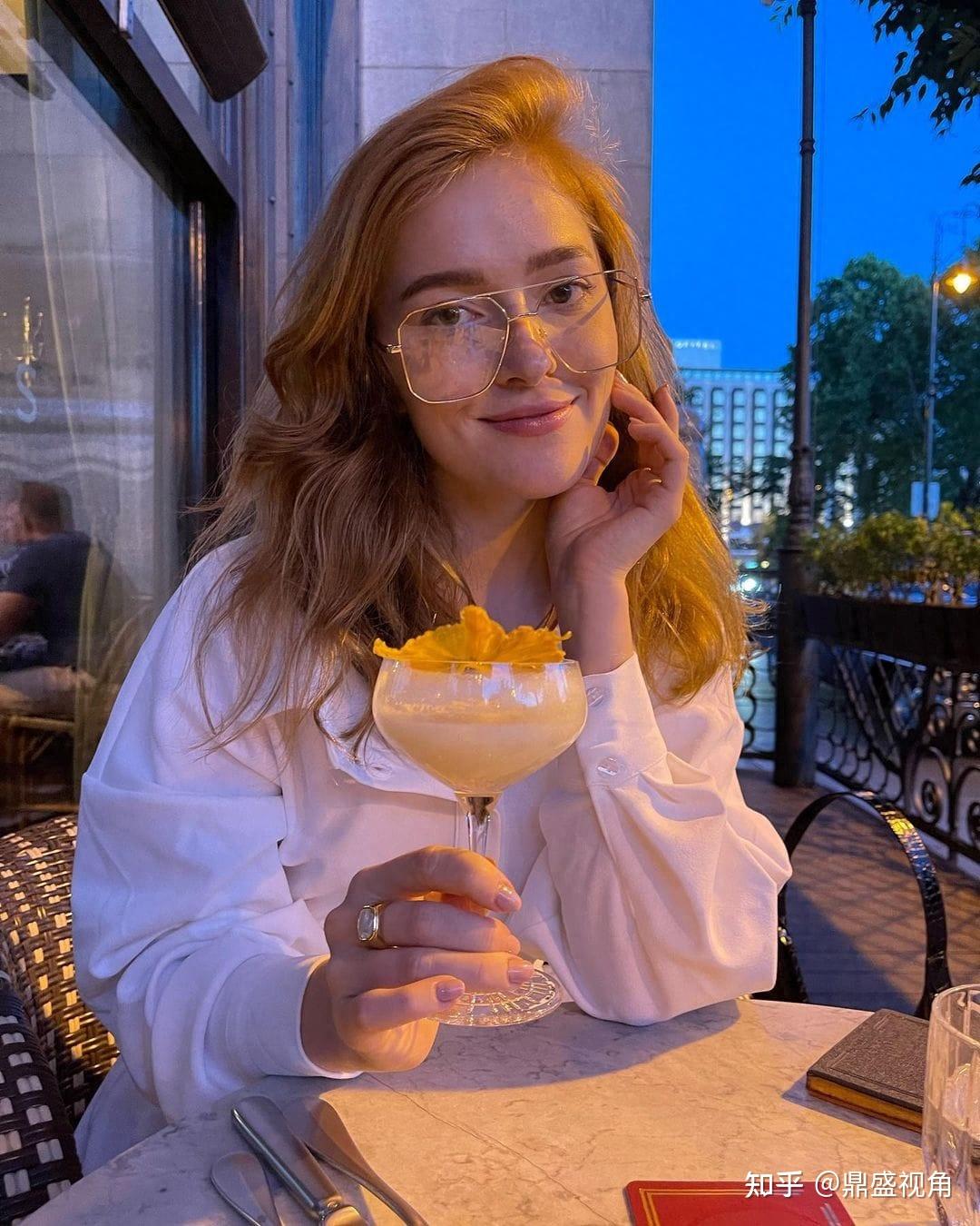 双馨女演员，贾·丽莎(Jia Lissa)有一种美叫干净的美 - 知乎