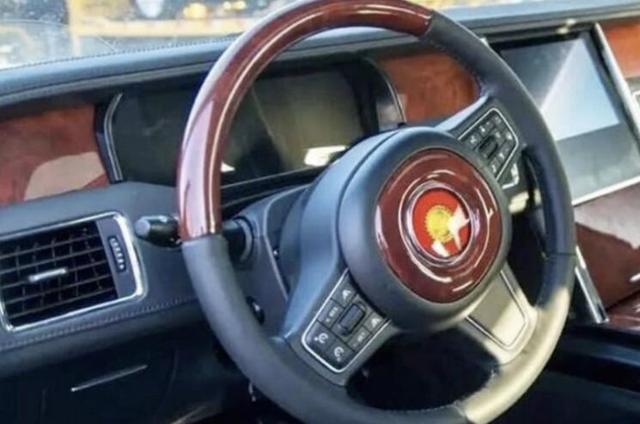 红旗LS5国内实拍 搭载4.0T双涡轮增压发动机 - 知乎