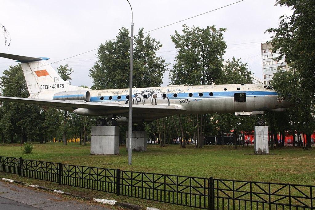 图-134 / Tupolev Tu-134 - 中英文维基百科词条融合，由辽观搬运、翻译、整合 - 知乎