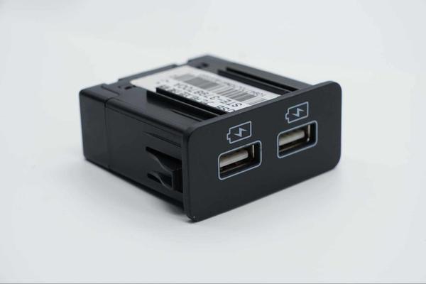 拆解报告：BYD比亚迪-汉 双USB-A口车载充电连接器 - 知乎