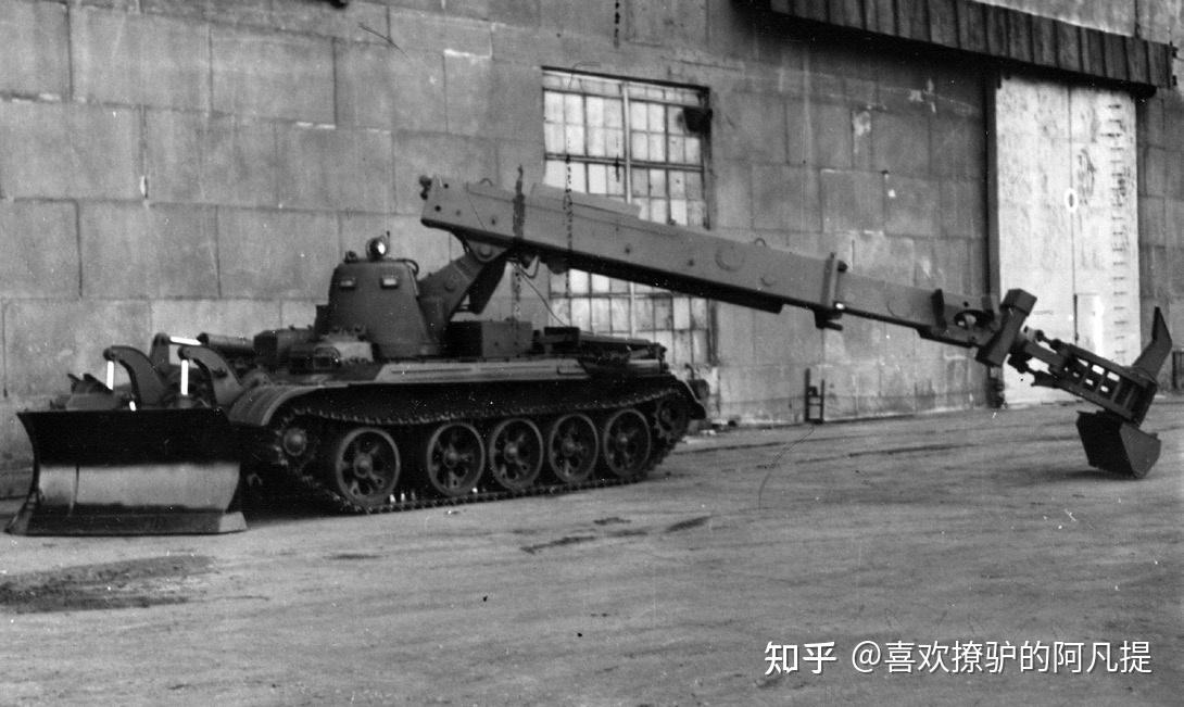 编号17：T-55主战坦克（第六部分）-衍生车型：装甲工程师车辆、工程清障车、扫雪车 - 知乎