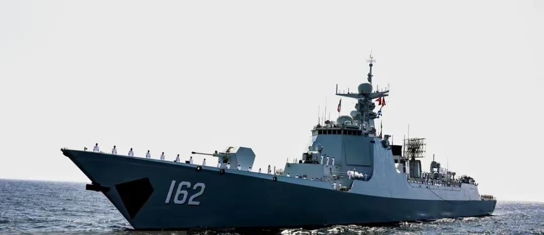 美记感慨: 052D让人震撼！ - 知乎