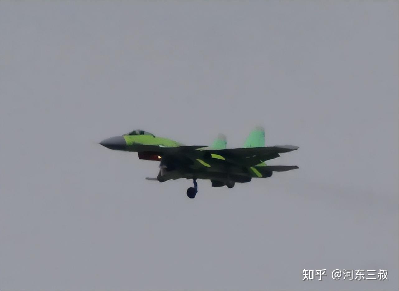 最强四代半，歼15T弹射型试飞照曝光，性能升级完胜大黄蜂 - 知乎