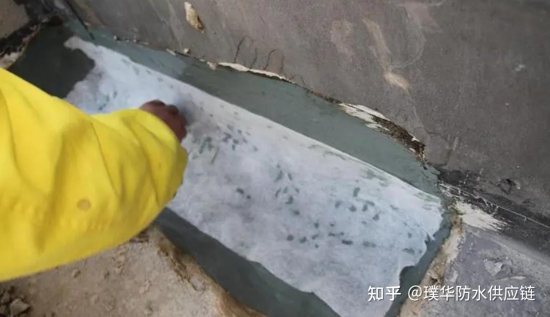 涂刷防水涂料时加聚酯布的作用？哪些部位需要加聚酯布呢？ - 知乎