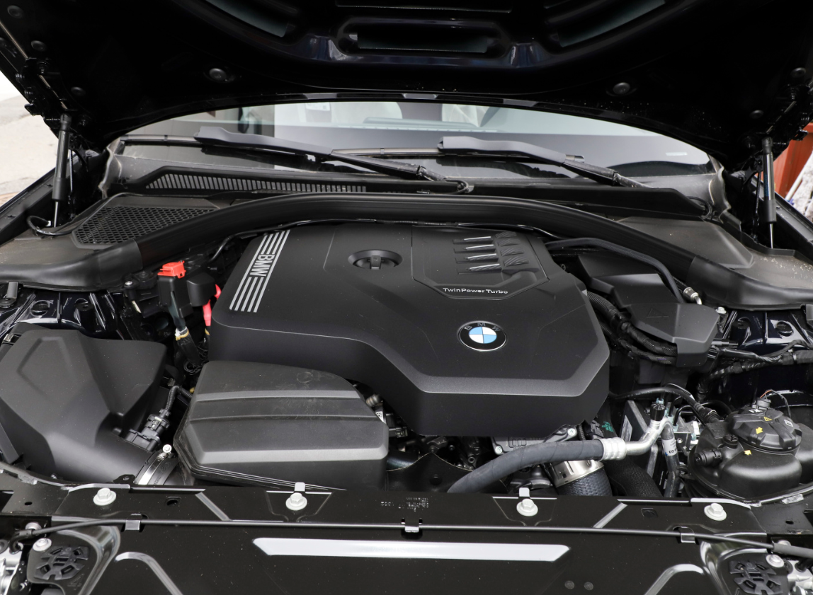 谁才是入门豪车的标杆？A4L、3系和C级横向对比，差距真的太大了 - 知乎