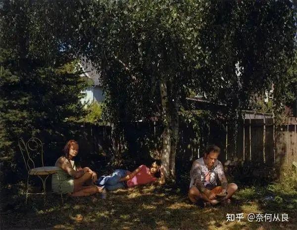 是摆拍也是真实【摄影师杰夫沃尔（Jeff Wall）介绍】 - 知乎