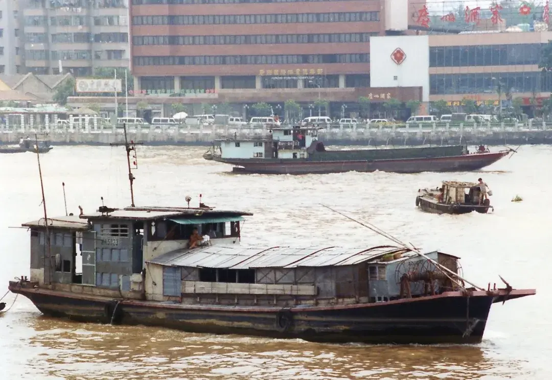 广州老照片 | 珠江上的船 - 知乎