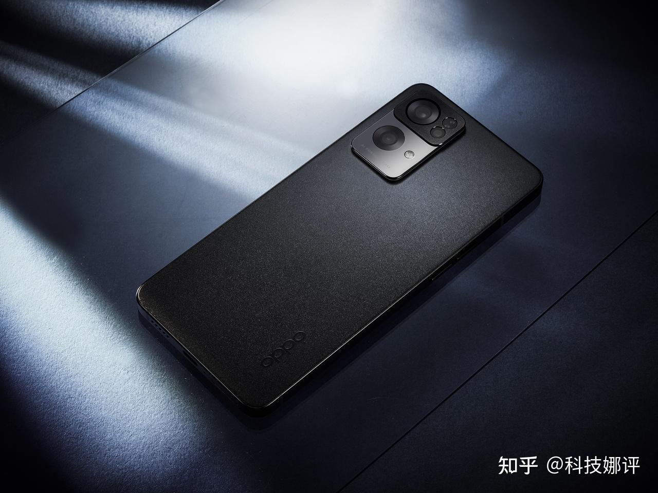 硬朗线条下的美感展现，专属于OPPO Reno7 Pro星夜黑的 独自Solo - 知乎