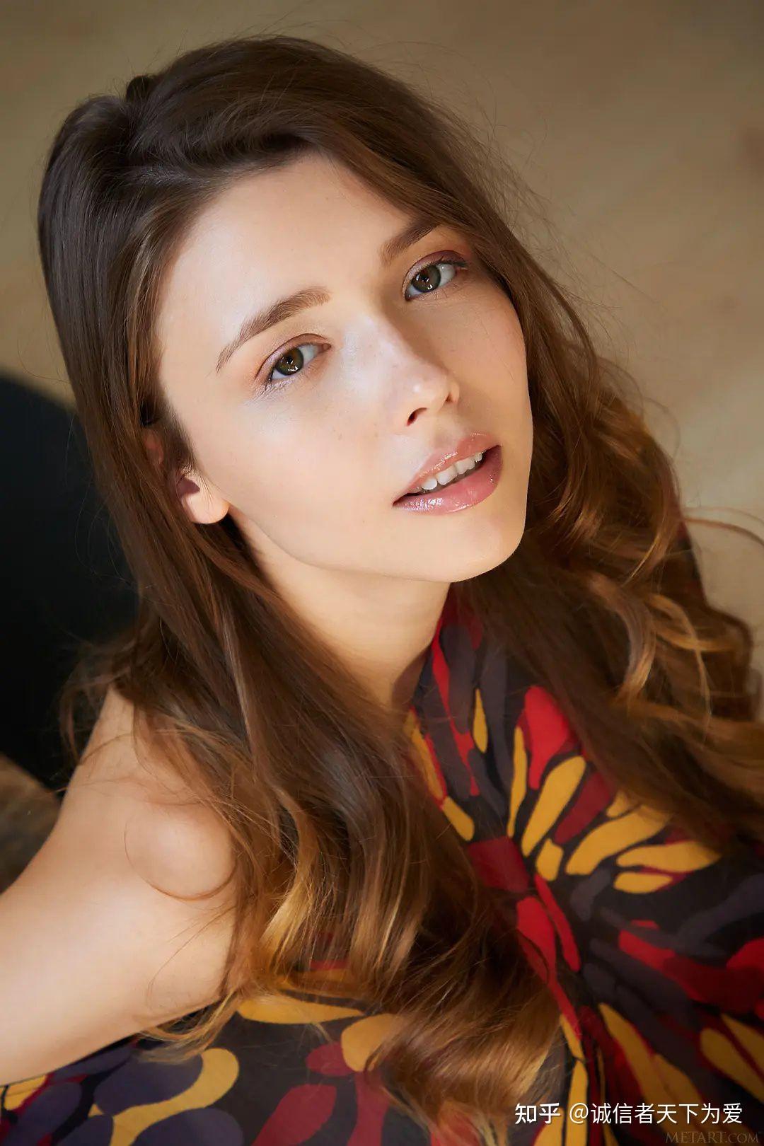 米拉·阿祖尔(Mila Azul)，“天生丽质”的乌克兰女演员 - 知乎