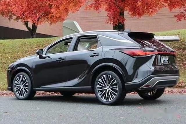 雷克萨斯全新RX实拍！内饰酷似宝马，进口引入国内销售 - 知乎