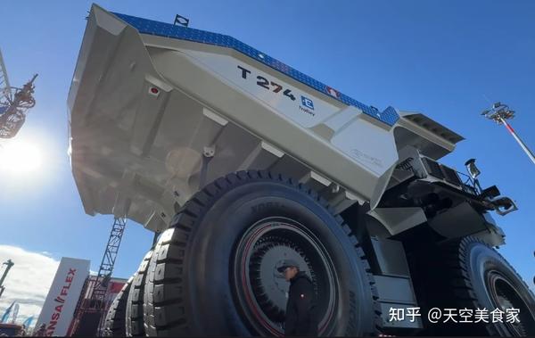(先睹为快)2022世博会利勃海尔T274新型全电动自卸车展示 - 知乎
