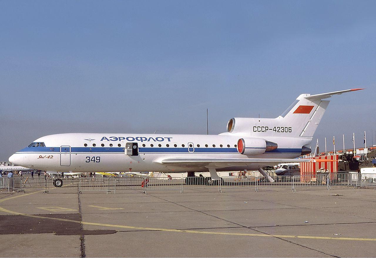 雅克-42 / Yakovlev Yak-42 - 中英文维基百科词条融合，由辽观搬运、翻译、整合 - 知乎