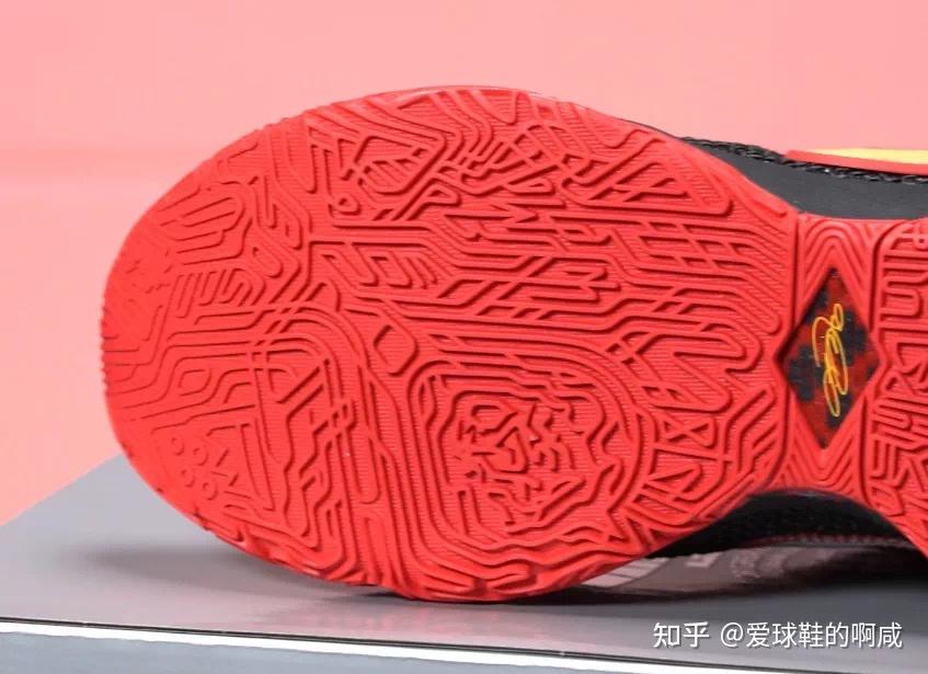 适合后卫？使节Pro？接班科比？LBJ20实战测评 - 知乎