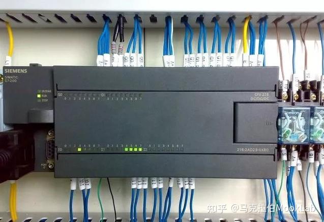 控制继电器与PLC有什么不同？这6个点搞自动化的都懂！ - 知乎