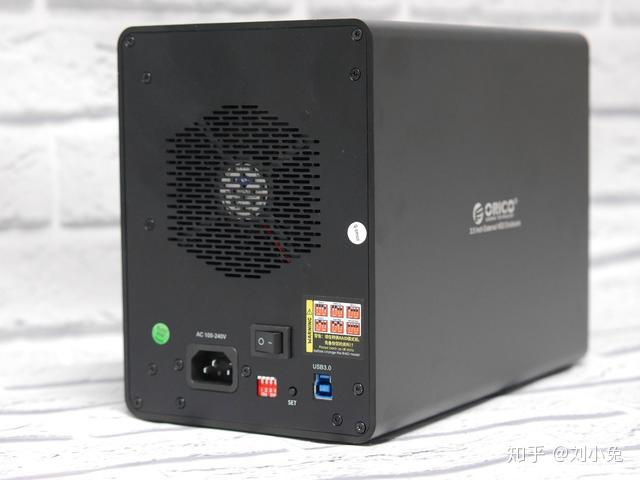 折腾NAS半年后的感受：也许我们需要的只是一个硬盘柜而已 - 知乎