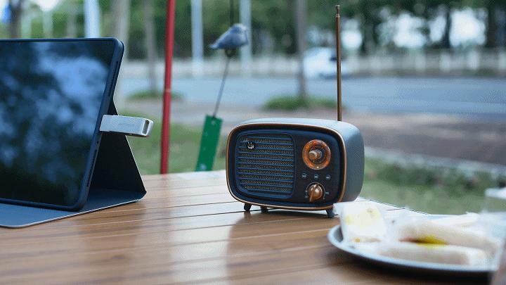经典复刻成为潮人们的娱乐中心：熊猫1936 D36复古收音机蓝牙音箱 - 知乎
