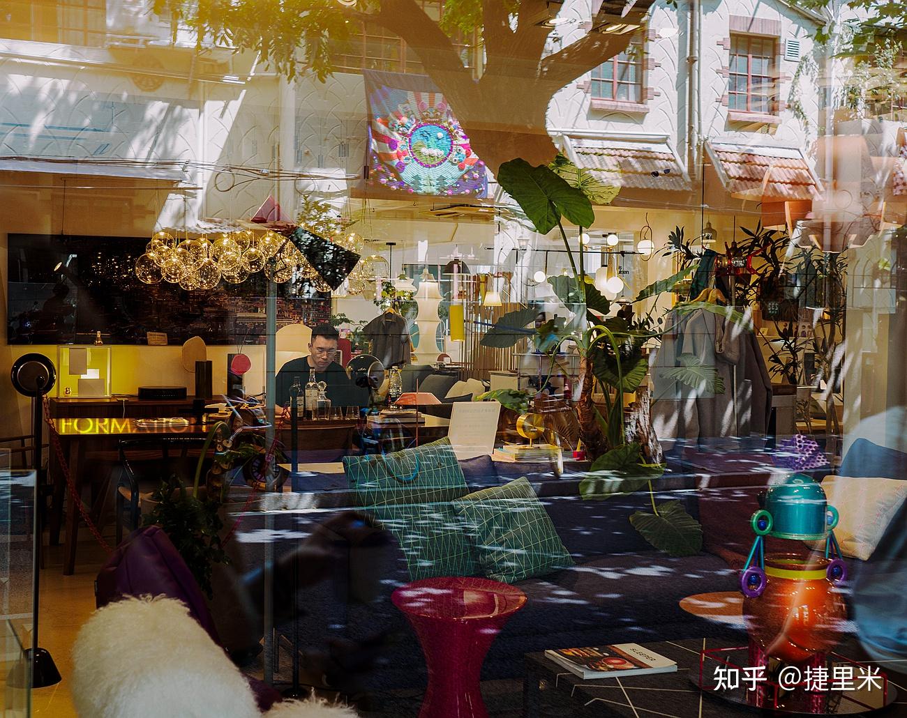 奥林巴斯 OM5 和 EM13，选哪个?