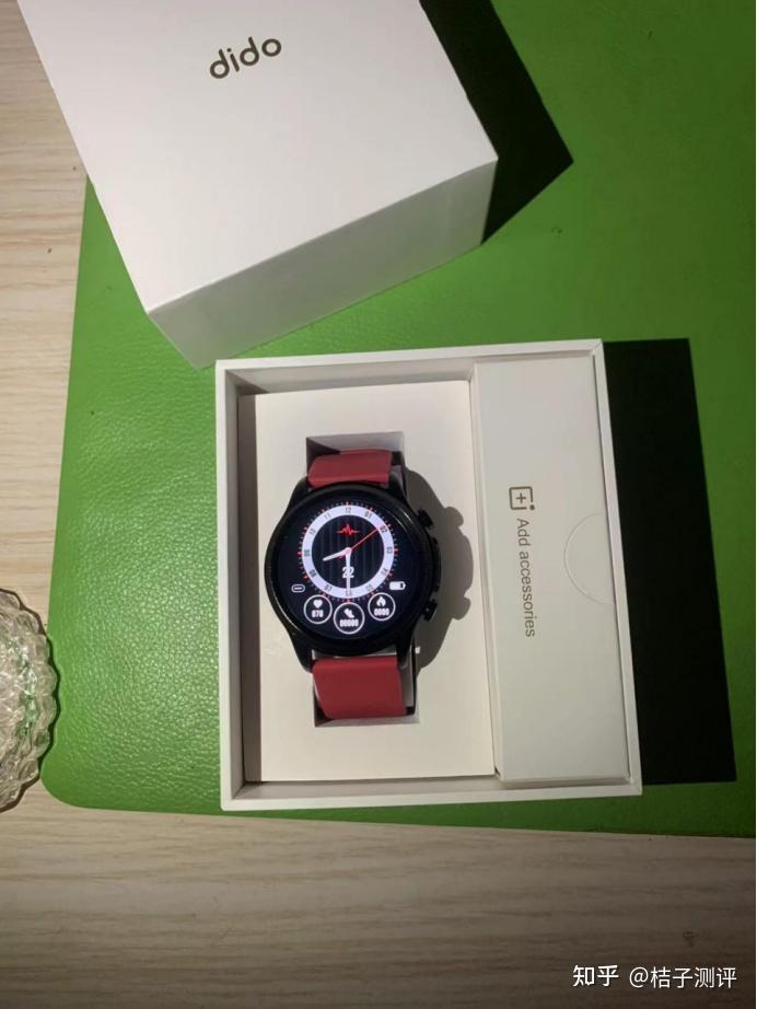 可测体温/测血糖/血氧，也许是2023年健康功能最全的智能表之一——Dido E55Spro测评