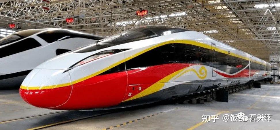 全新动车组CR450亮相，比复兴号时速还要快100公里！为何使用黄色皮肤？ - 知乎