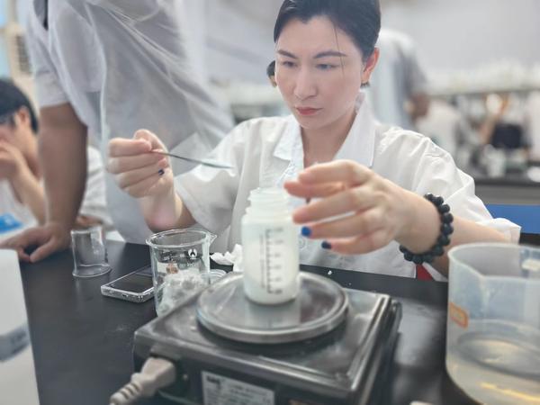 想成为优秀的化妆品配方师怎木做护肤品研发技术工程师证书报圣问 学习增稠剂 卡波姆” 知乎