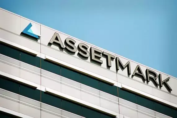 华泰证券操盘有术：旗下美资管平台AssetMark上市市值20亿美元 - 知乎