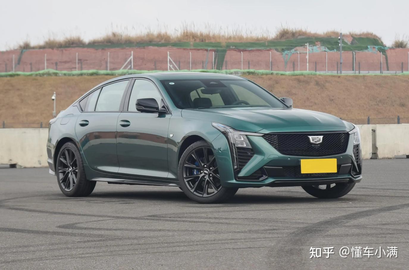 2025款凯迪拉克CT5仅21.59万起，能比“34C”更吸引年轻用户？ - 知乎