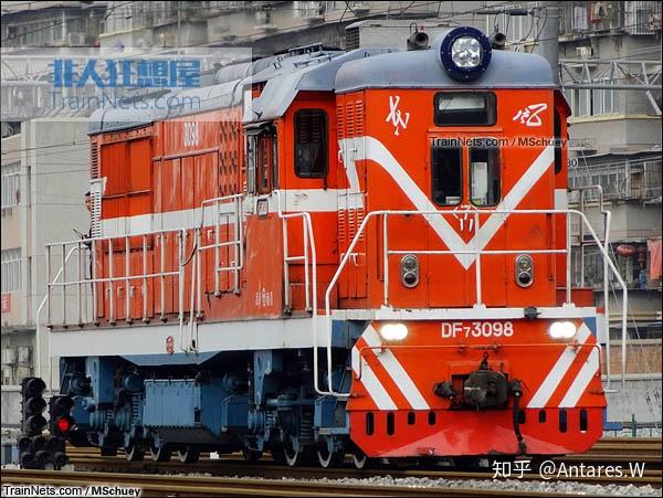 各种型号的铁路机车车辆以及动车组列车都有什么铁路迷们起的外号？ - 知乎