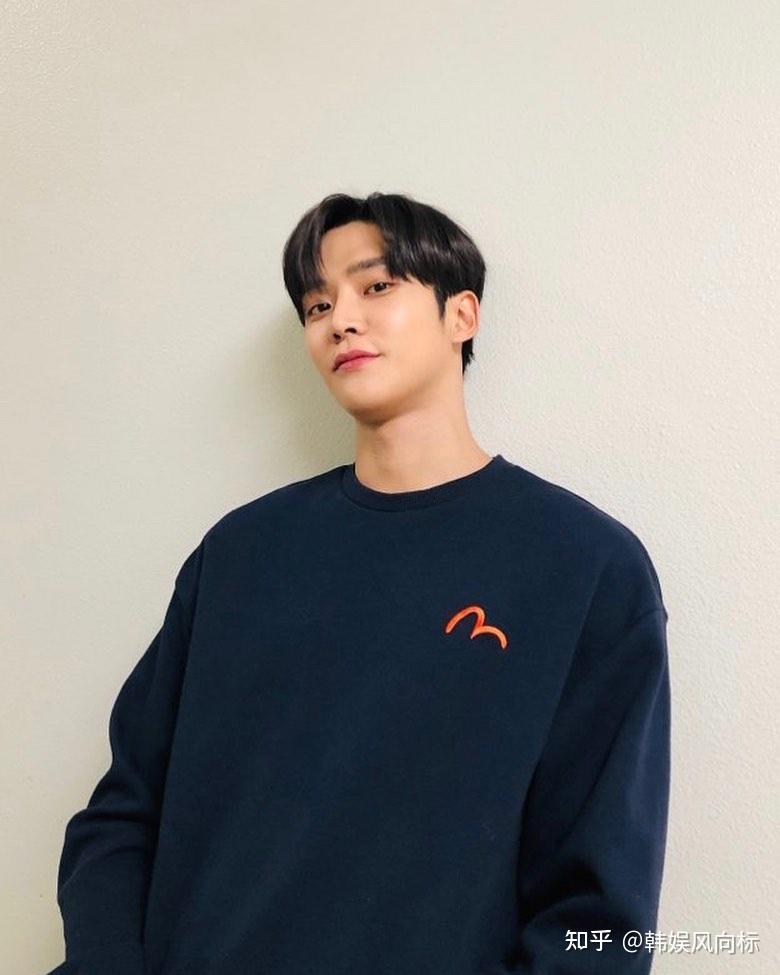 韩国娱乐教父的帅哥选择，BTS的Jin入选，而他支持的是这位偶像！