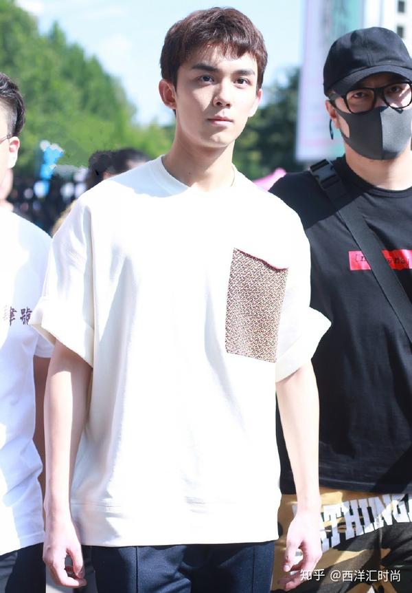 如何评价极简主义风格的鼻祖JIL SANDER吉尔·桑达？JIL SANDER鞋子为什么这么火？ - 知乎