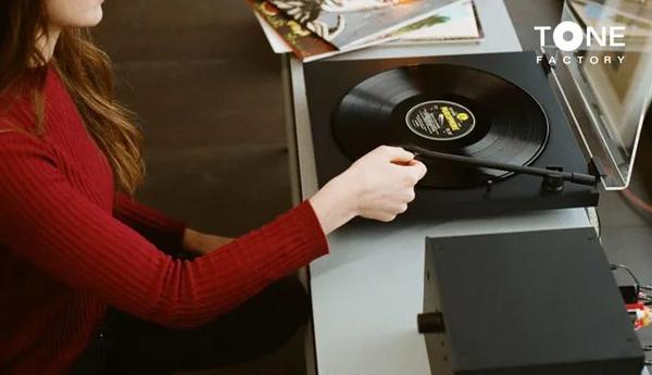 适合年轻人的黑胶唱机品牌——Tone Factory - 知乎