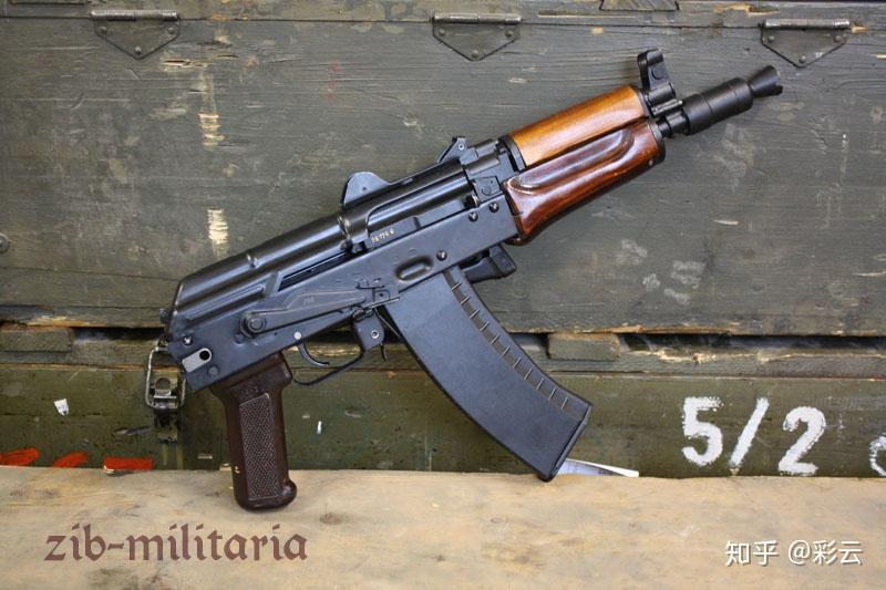 如何评价AKS-74U这把枪？ - 知乎