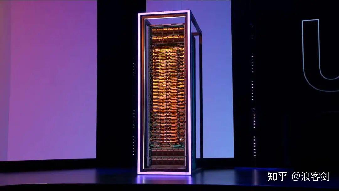 AWS发布全新AI芯片Trainium3： 性能提升4.4倍！ - 知乎