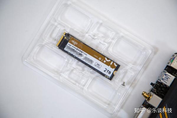 国产固态再次站了起来！aigo固态硬盘P7000发布：PCIE4.0让人仰望 - 知乎