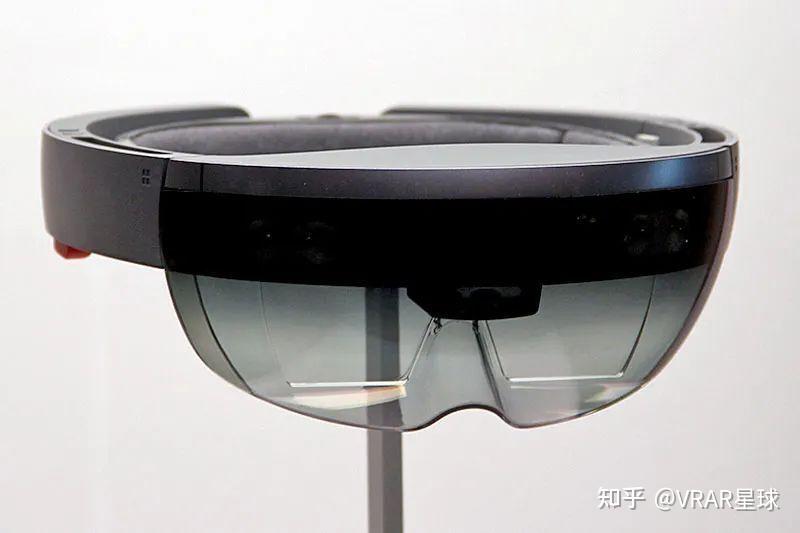 Meta最新赛博朋克“虫眼”头显，对标苹果Vision Pro? - 知乎