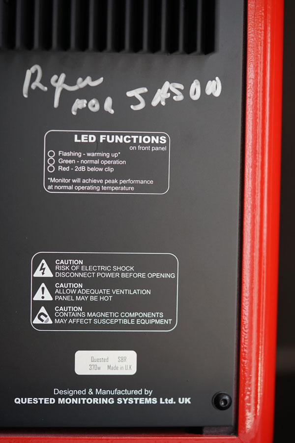 好莱坞录音师用的音箱里面长什么样子！QUESTED罗杰之声S8R监听音箱拆解 - 知乎