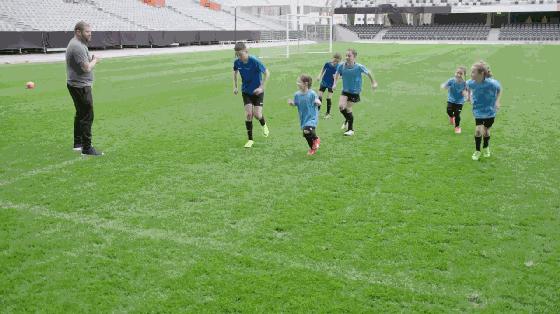 为孩子精心设计的足球热身方案 - “FIFA 11+ KIDS” - 知乎