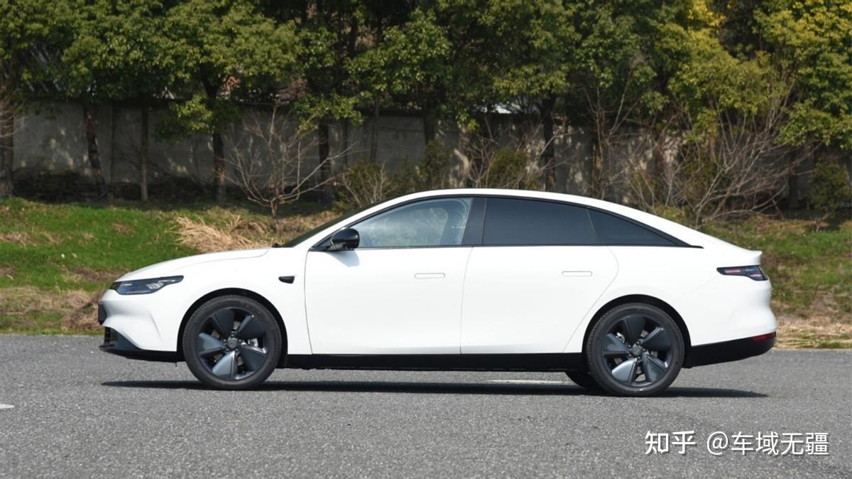 “车圈小米”大挑战：零跑C01和深蓝SL03，谁才是质价比之选？ - 知乎