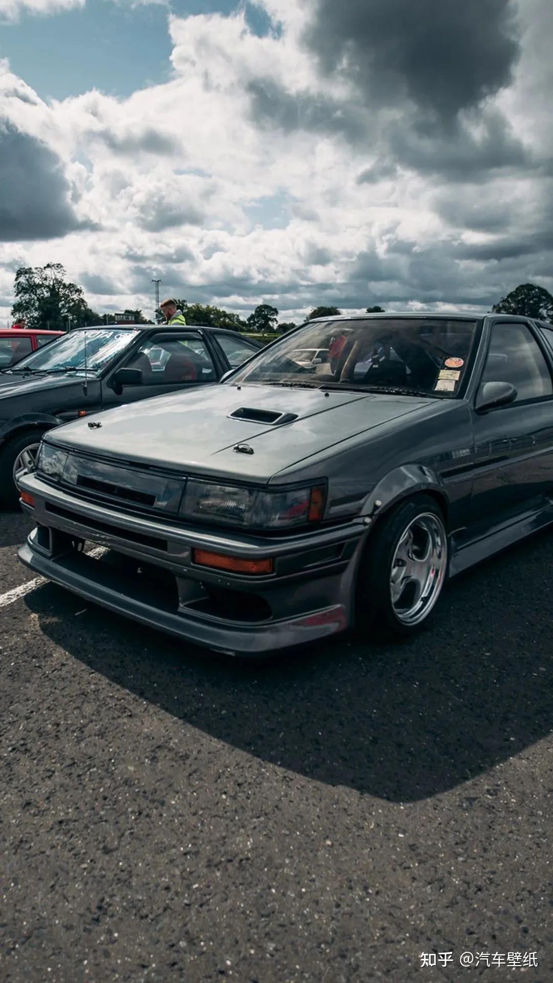 万众瞩目的AE86！再快的86也追不上奔驰里的夏树！ - 知乎