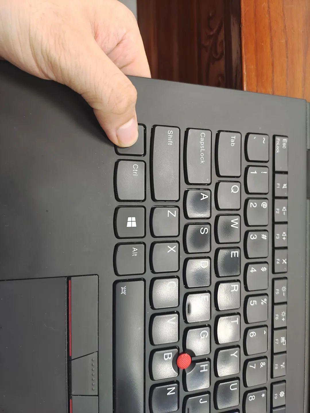 一面呼吸，一面强度-----二手Thinkpad X1yoga 2018/2019款对比与淘机攻略 - 知乎