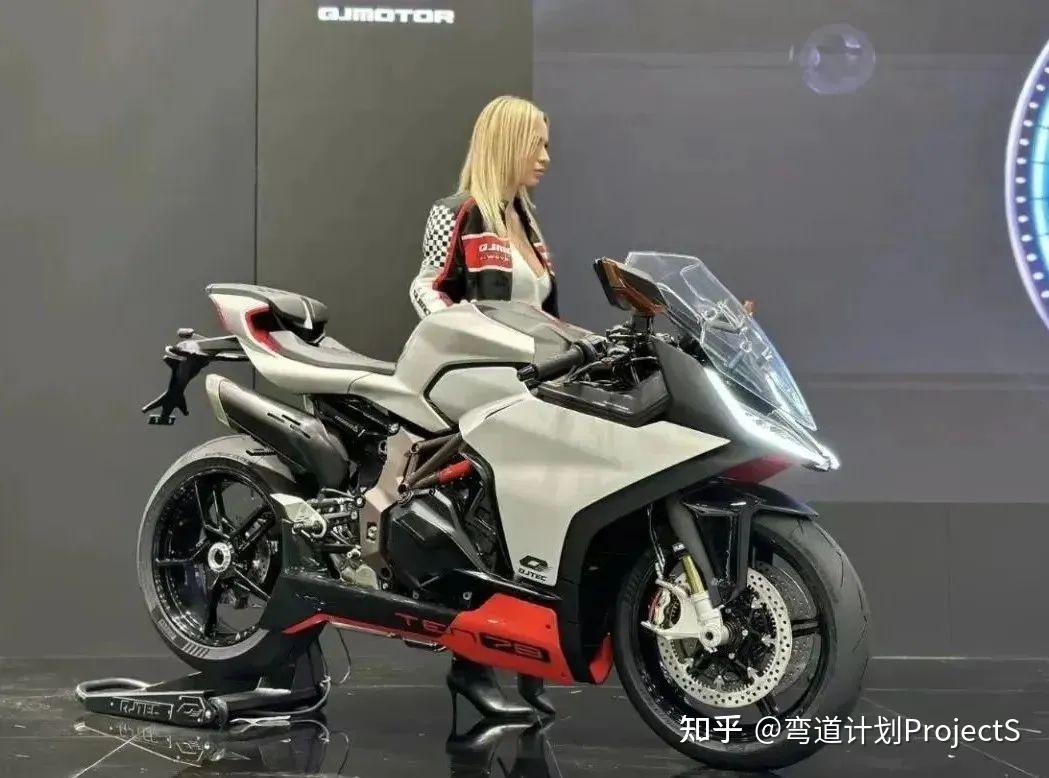 一箭双雕，QJMOTOR赛921上市，直接将赛1000赶上末路 - 知乎