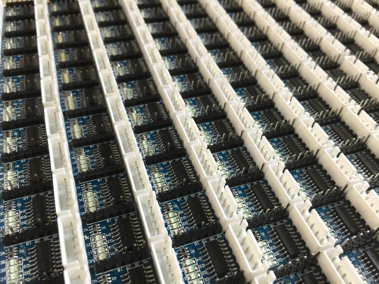 动态装置Split-Flap Matrix(翻页矩阵屏) - 知乎