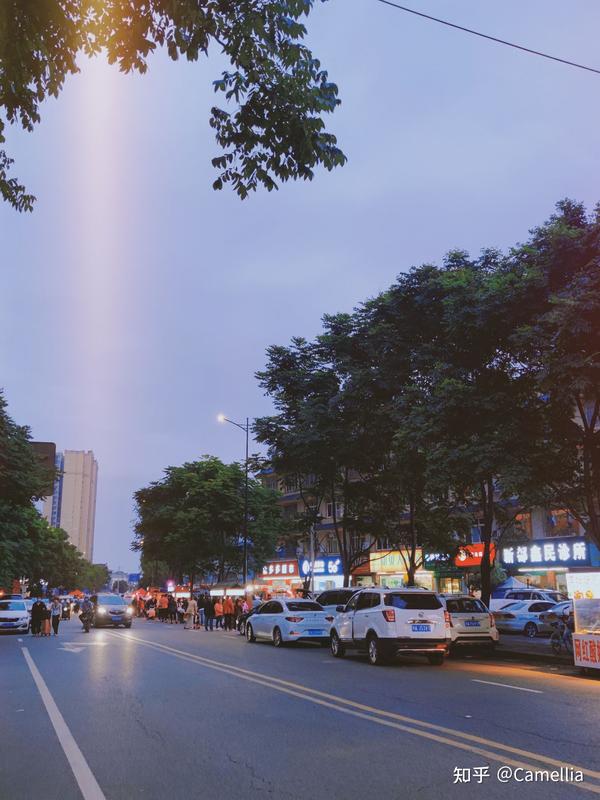 我喜欢你，以为你也喜欢我，但湖是湖 海是海 知乎