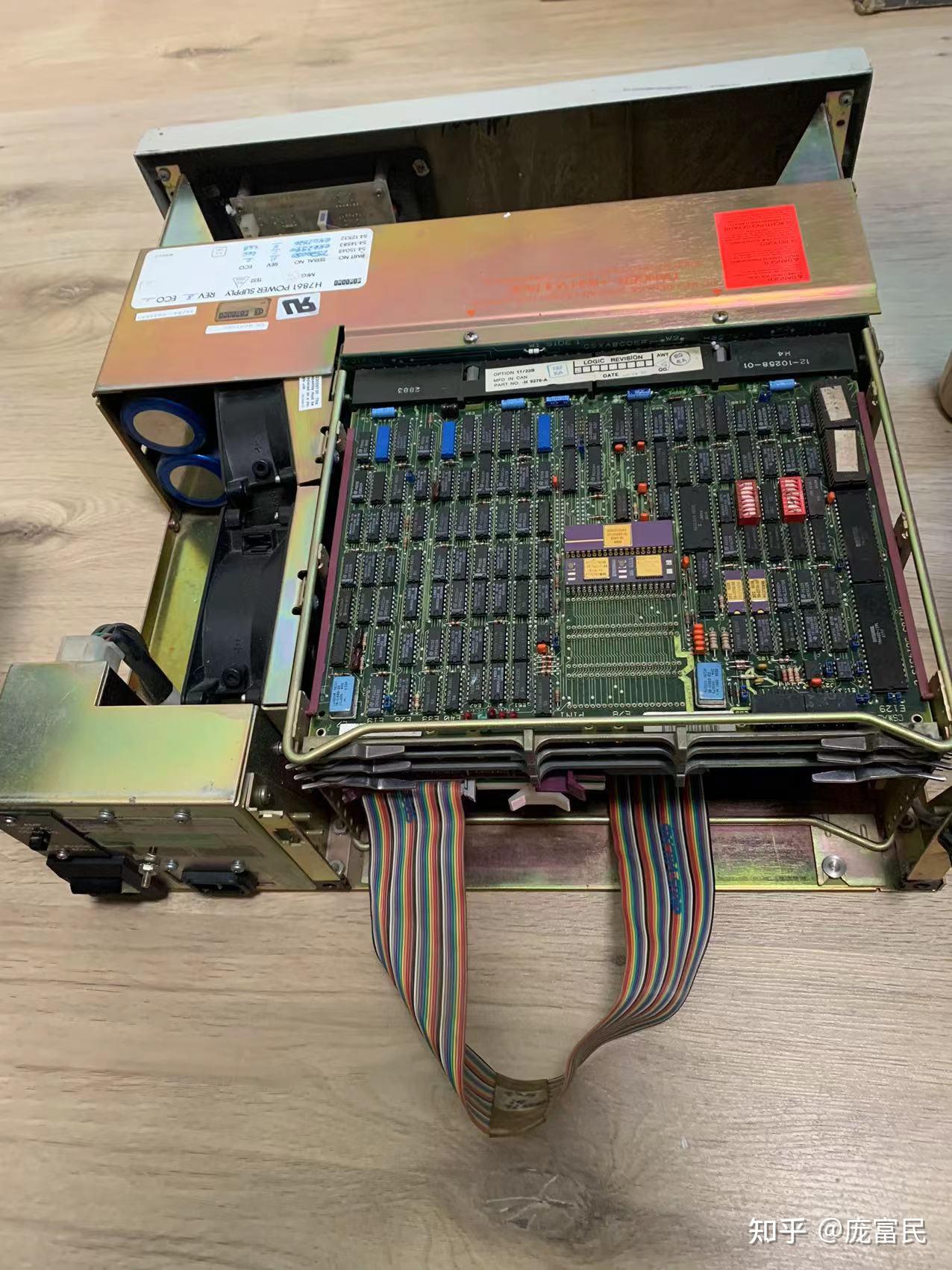 我的一点PDP-11小型机收藏 - 知乎