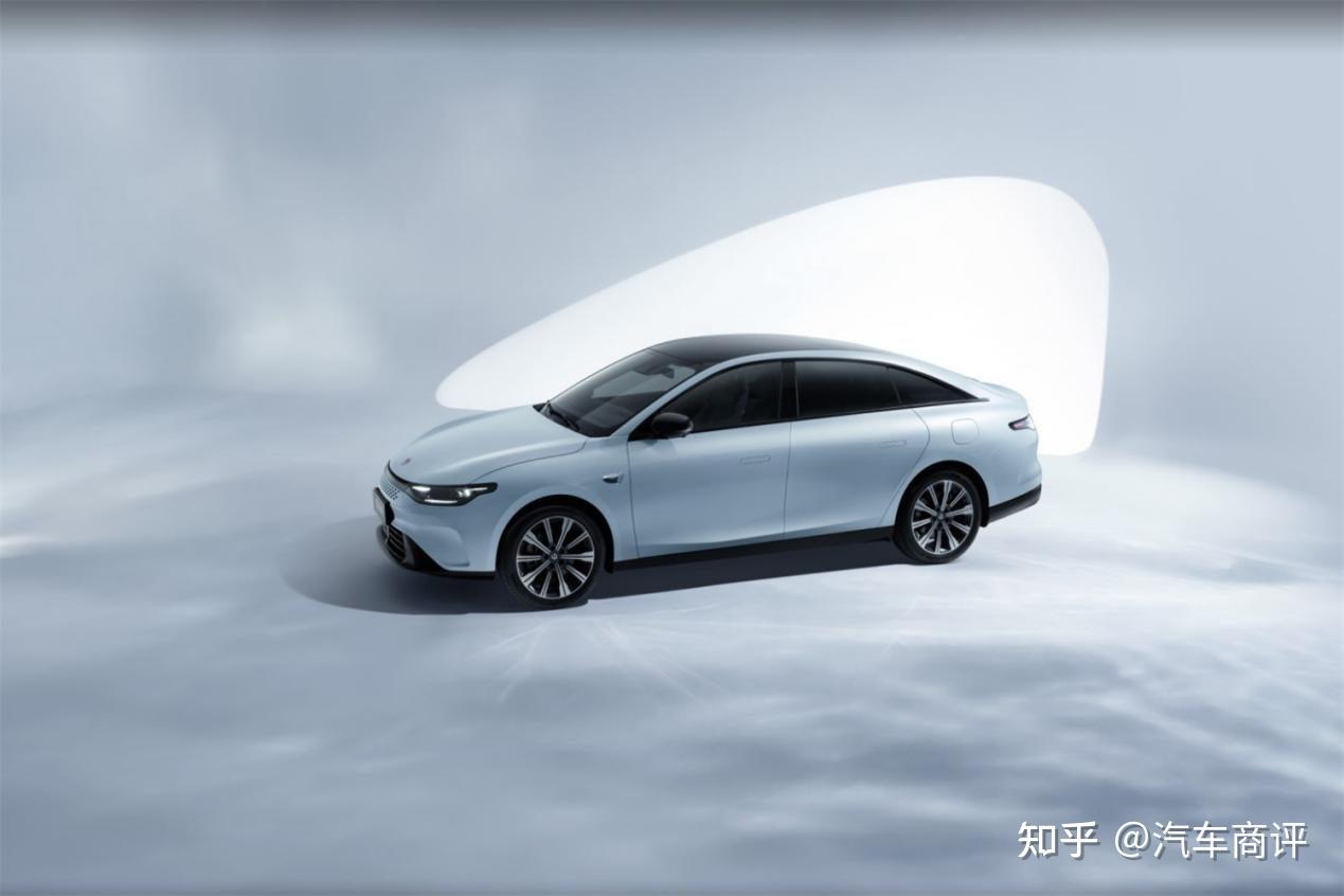 5.8L/100km，零跑C01超级增程14.58万起上市，开启零跑增程时代 - 知乎