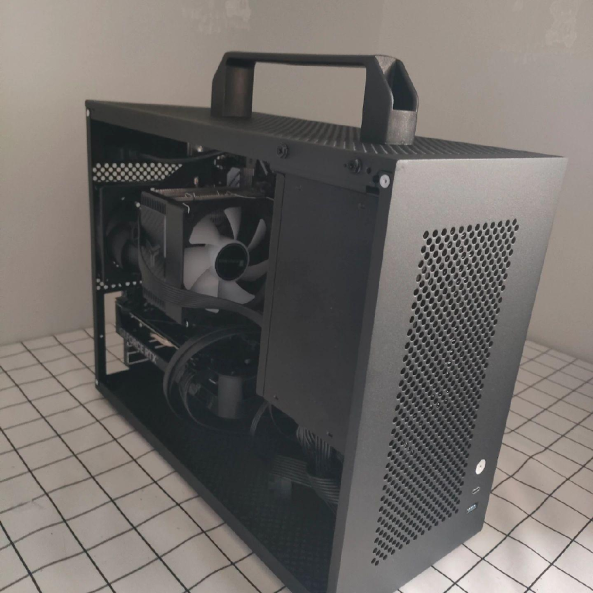 ITX机箱推荐 2025年版 80起步 [支持MATX主板、ITX主板、常规ATX电源、SFX电源 15L 20L体积]300以内 高性价比 台式电脑机箱 K88 i8 P90 趣造等 - 知乎