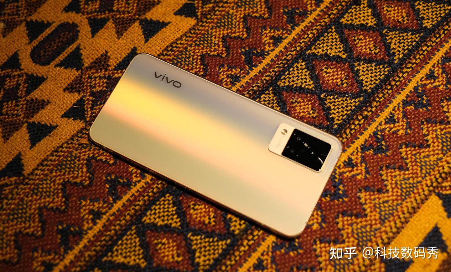 双极夜柔光灯，4400W像素，照亮你的美，vivo S9尝鲜 - 知乎