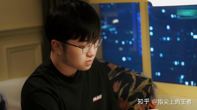 19日kpl首发，AG阵容从此固定，DYG依然独留小义，LGD辅助换人 - 知乎