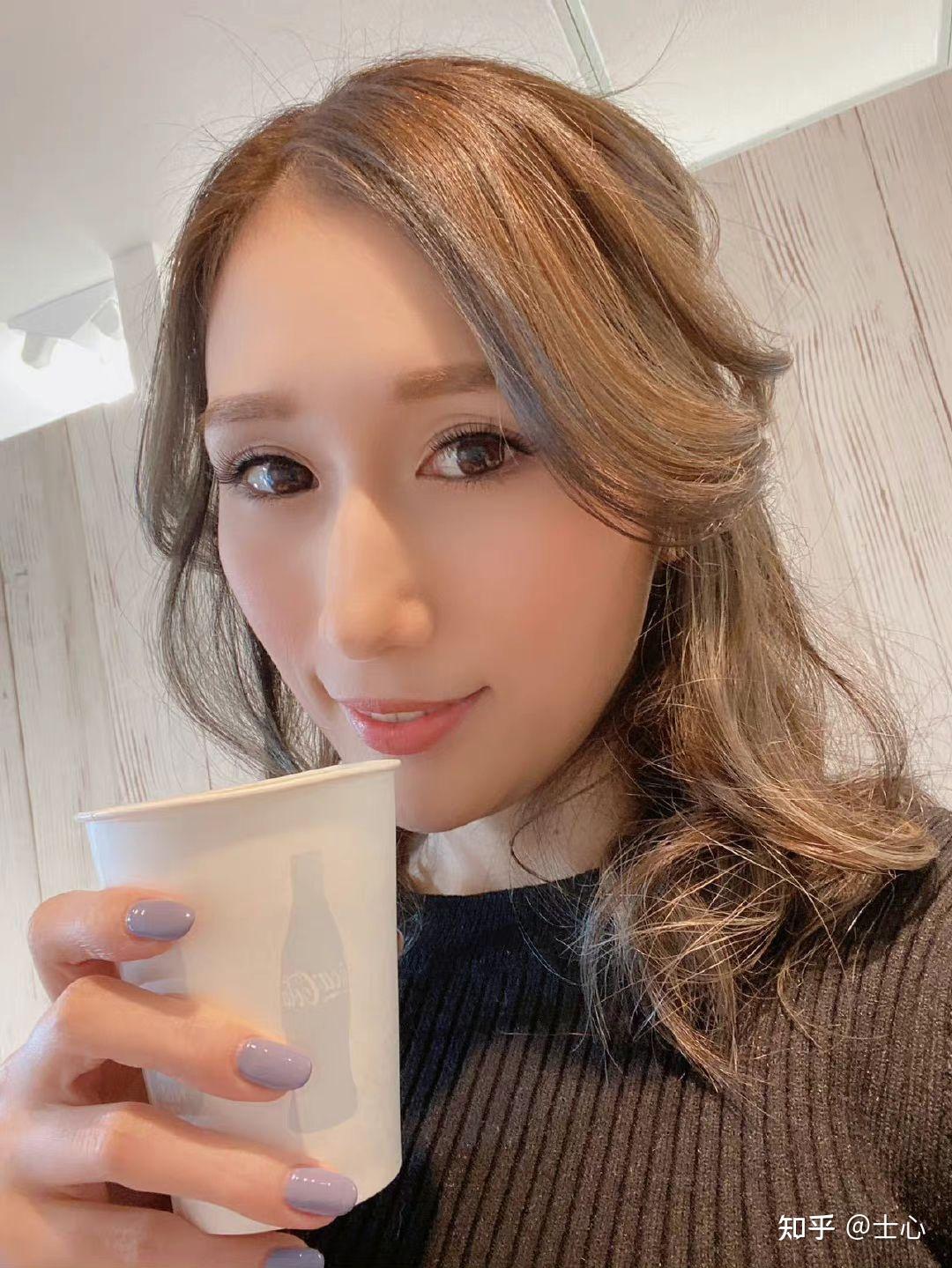 第006话｜JULIA｜写真集福利 - 知乎