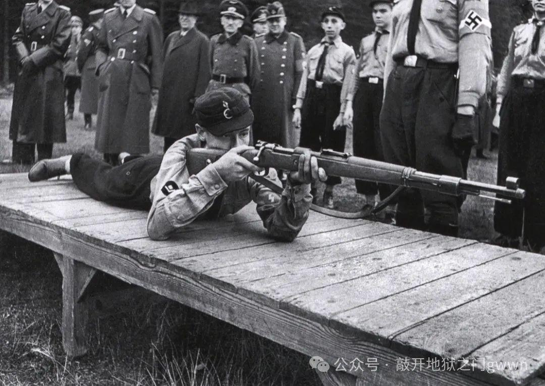 从潜艇到陆地——第1海军装甲歼击团在汉堡的战斗1945.4-1945.5（I） - 知乎