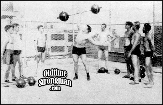 奇奇怪怪的健身器材发展史 - 知乎